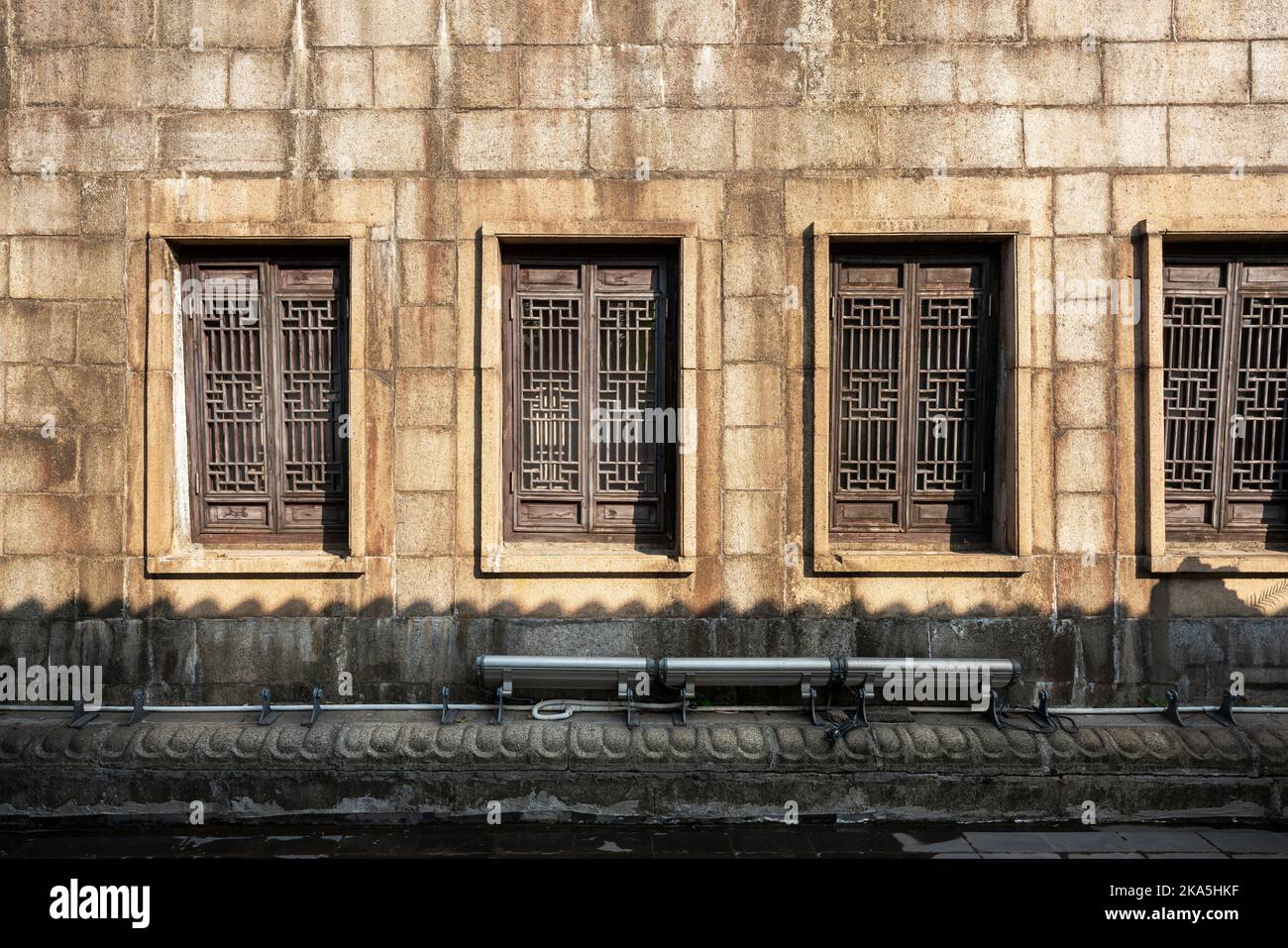 Ancient wooden windows in China Stock Photo - Alamy