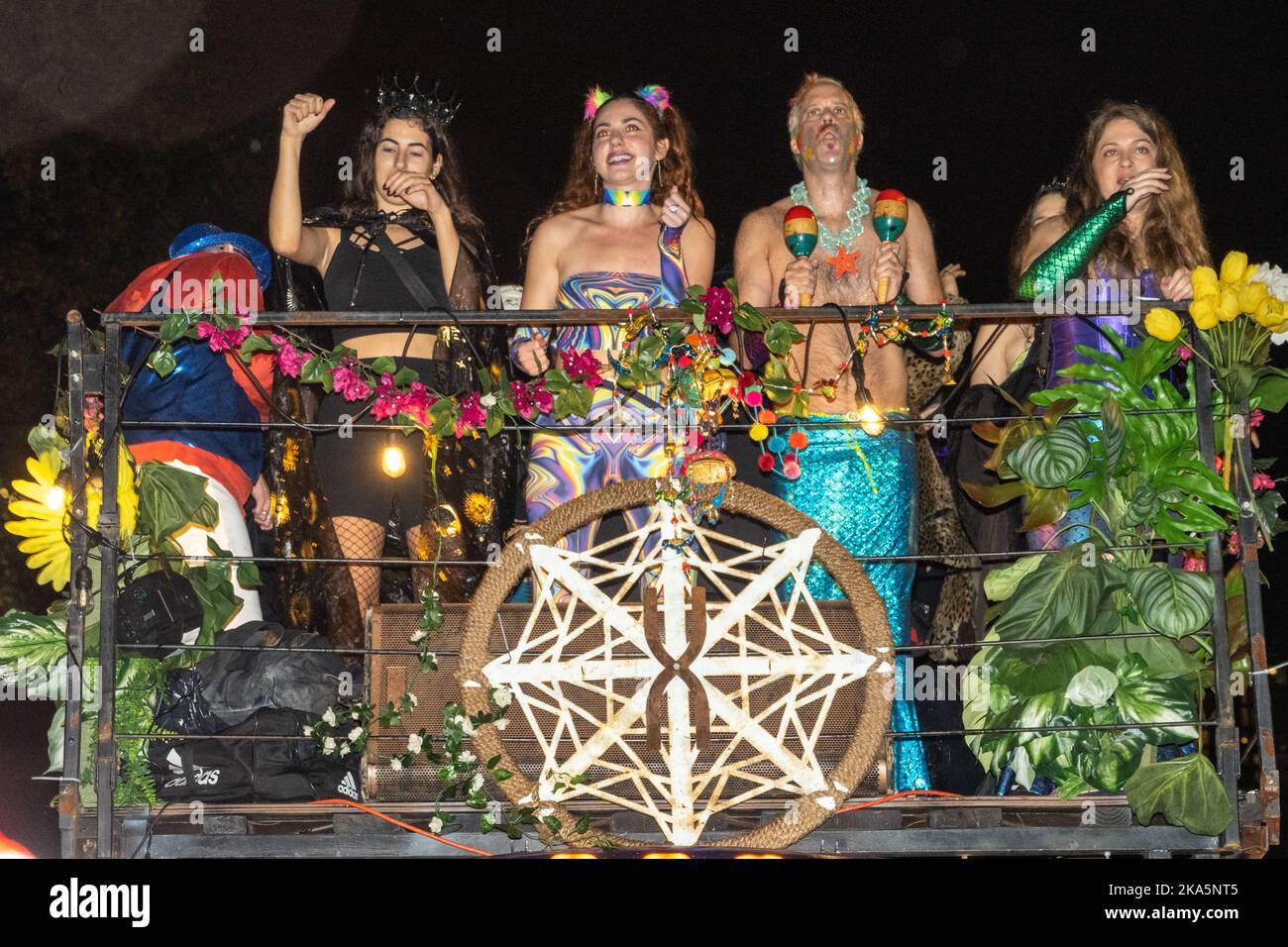 2022 dance parade hi-res stock photography and images - Alamy