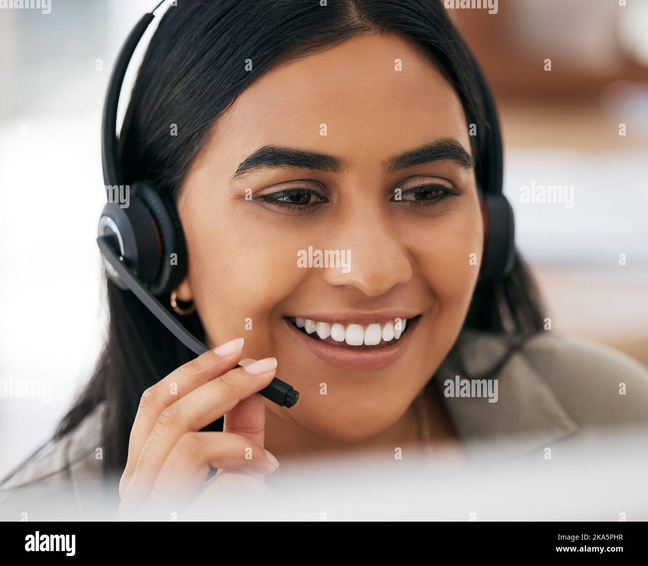 Communication center call centre hi-res stock photography and images ...