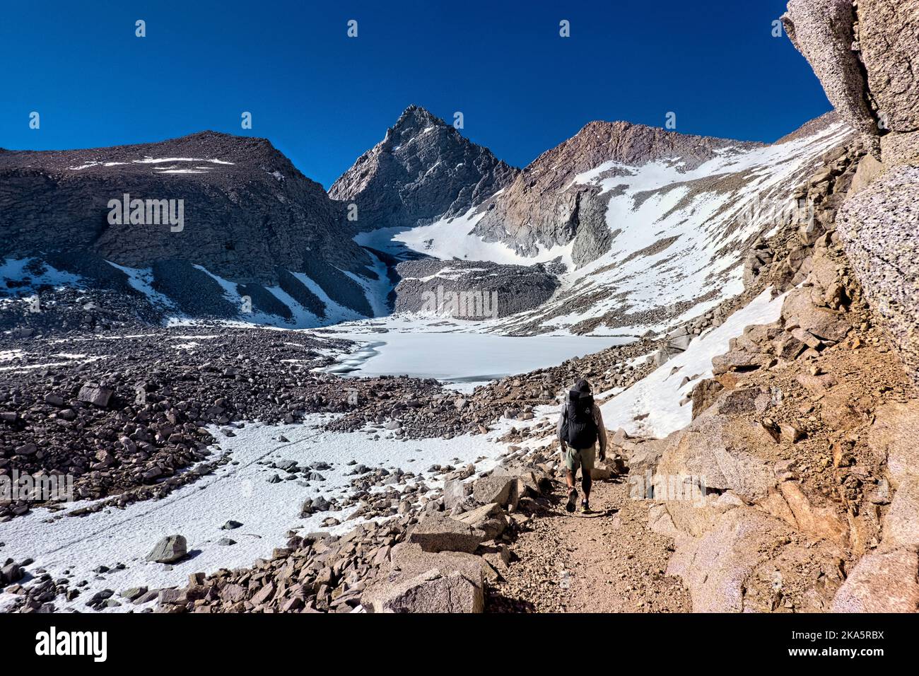 Hiking towards Center Peak, Kings Canyon National Park, High Sierras ...