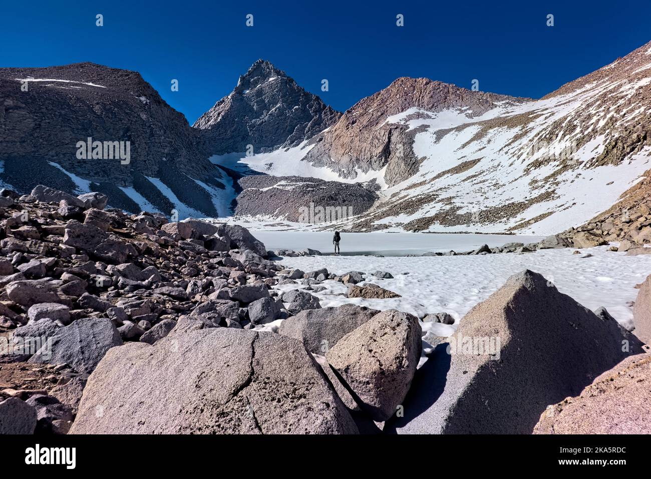 Hiking towards Center Peak, Kings Canyon National Park, High Sierras ...