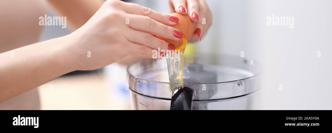 Blender baking process hi-res stock photography and images - Alamy