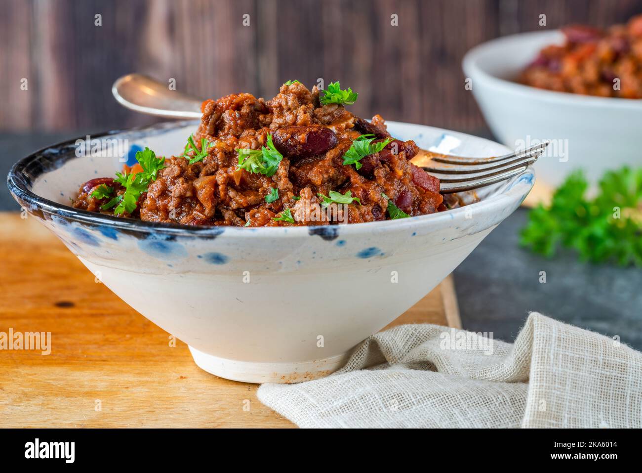 Chili con carne - traditional Mexican dish Stock Photo - Alamy