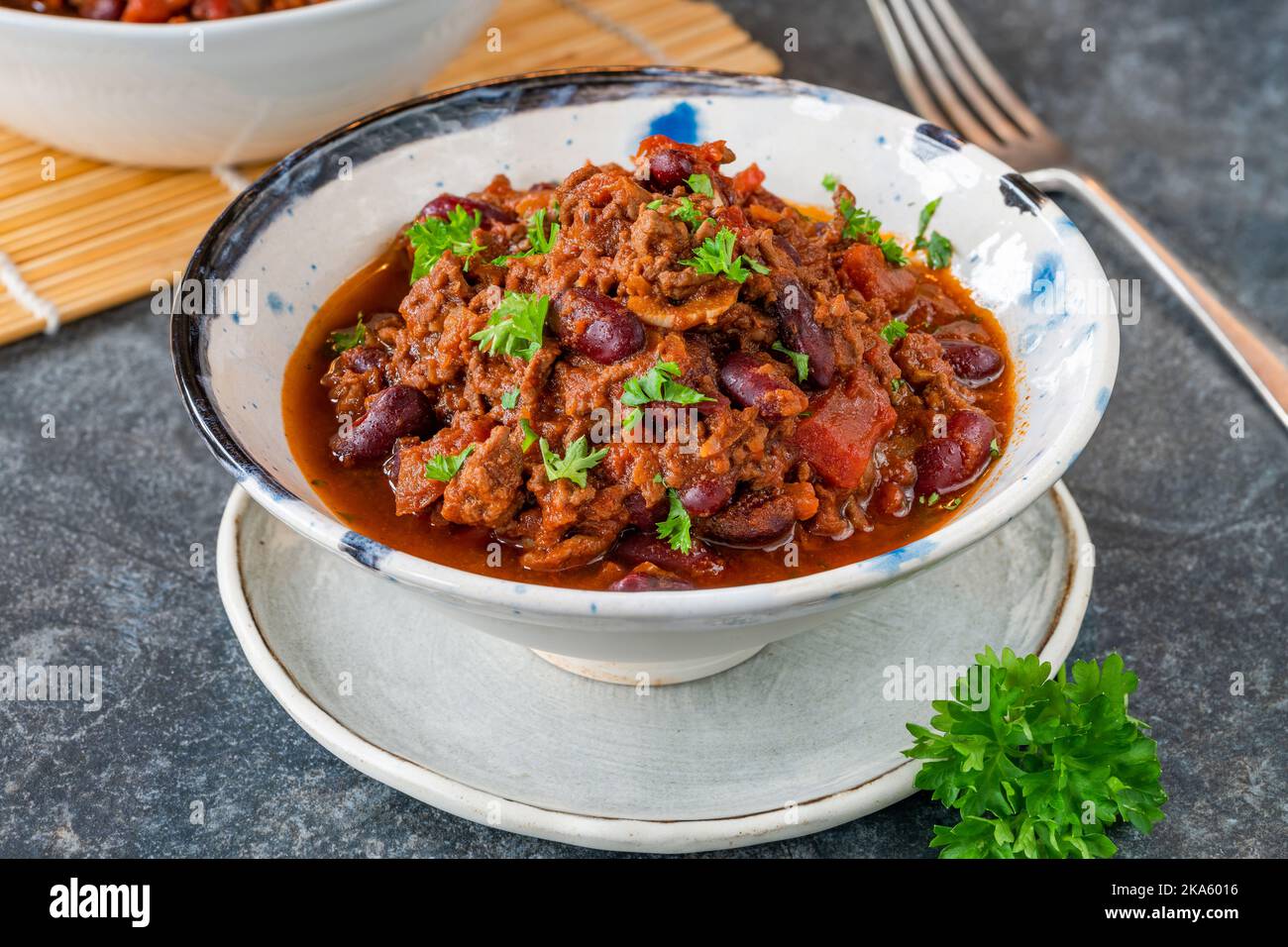 Chili con carne - traditional Mexican dish Stock Photo - Alamy