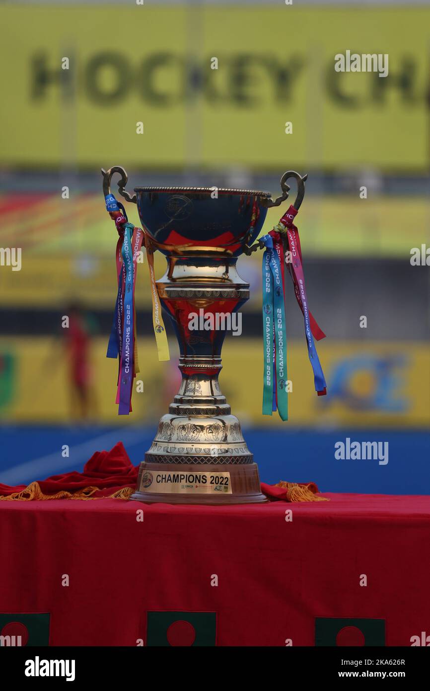 Six franchise team Icon players unveil the trophy, Bangladesh hockey is ...