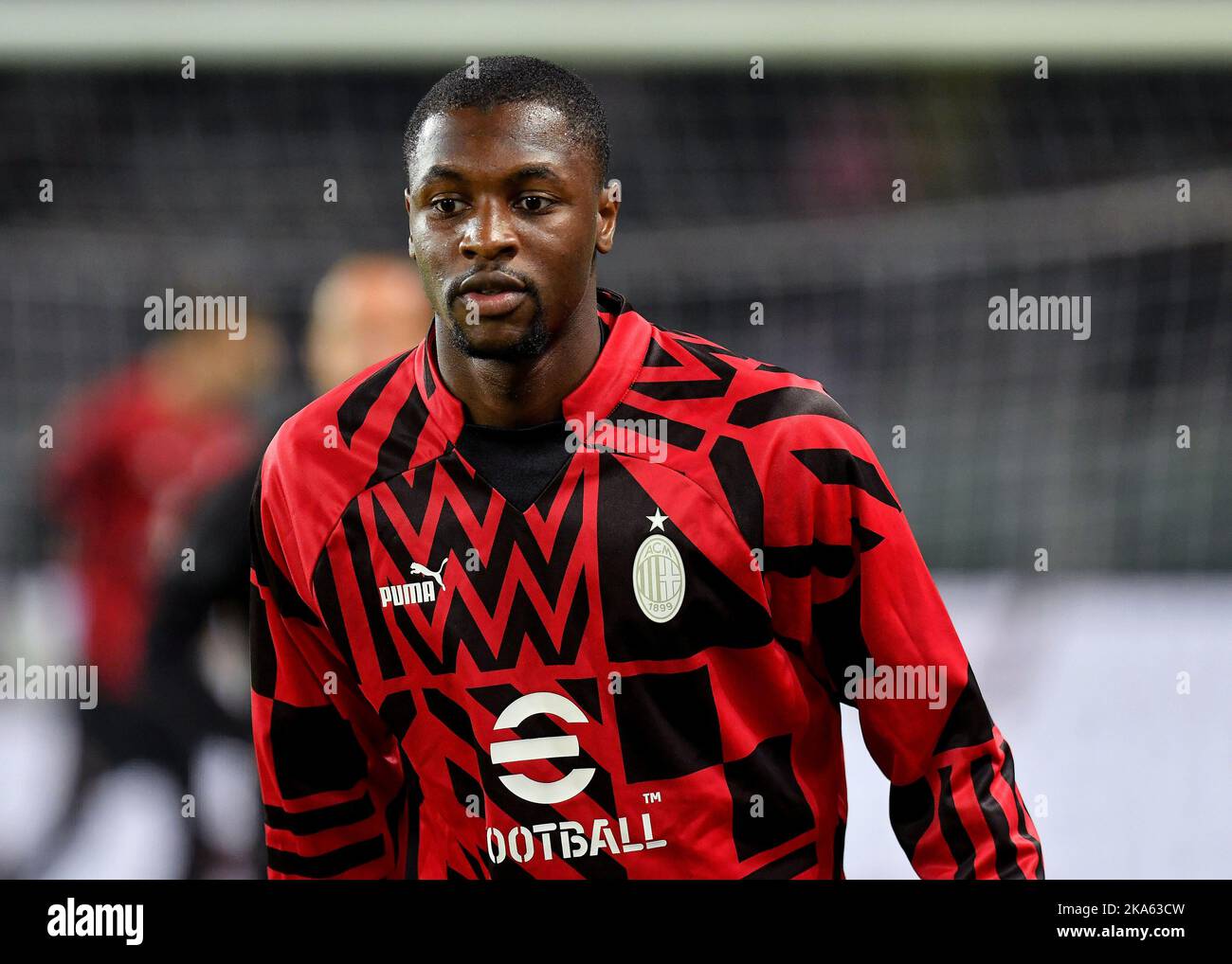 Aster Vranckx of AC Milan warms up during the Serie A 2022/23 match ...