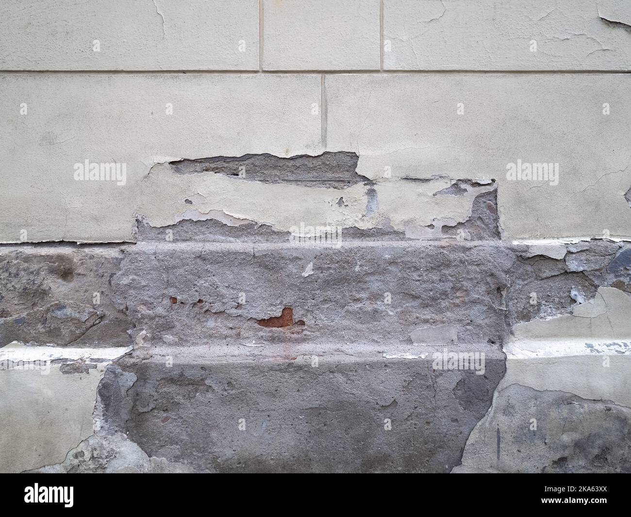 damage caused by dampness and moisture on a wall Stock Photo - Alamy
