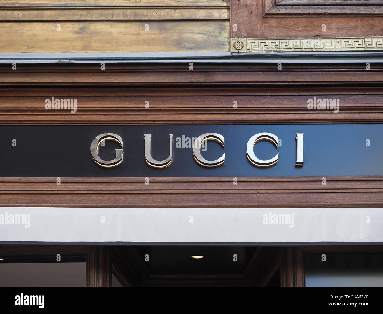 VIENNA, AUSTRIA - CIRCA SEPTEMBER 2022: Gucci storefront sign Stock ...