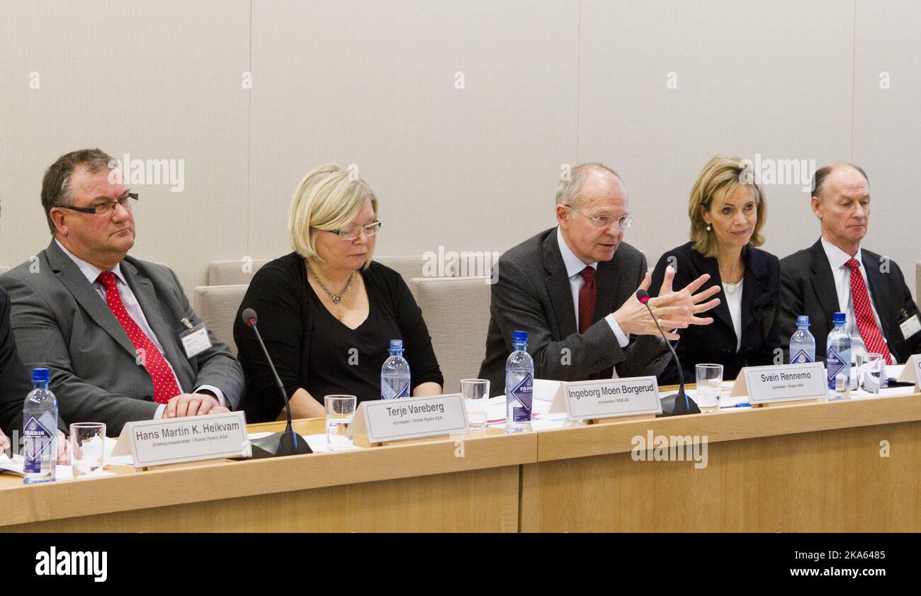 From left: Chairman of the Norwegian Hydro ASA Vareberg, chairman of ...