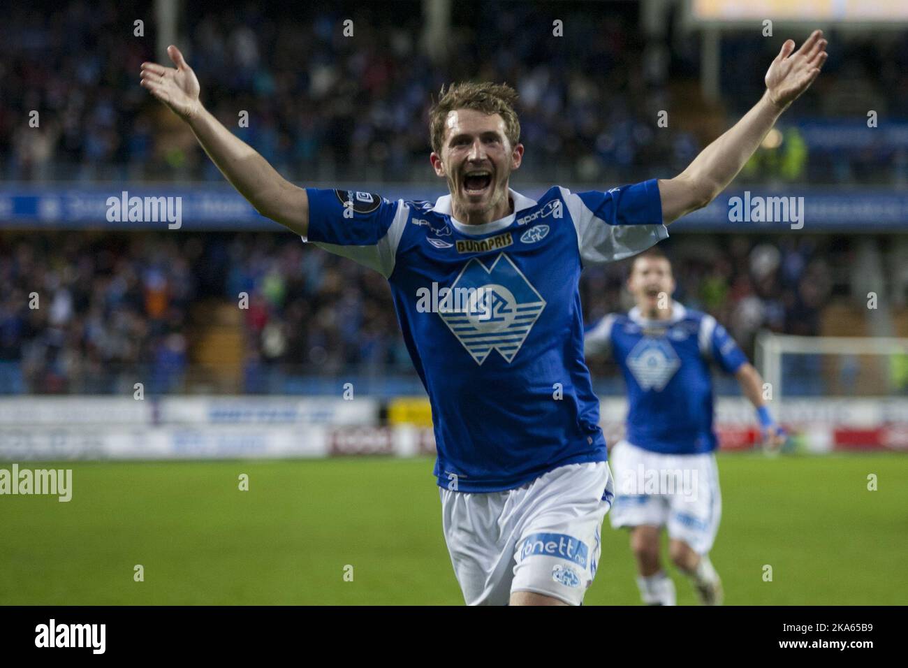 Molde's Magne Simonsen cheer after their 1-0 scoring Nunda league match ...
