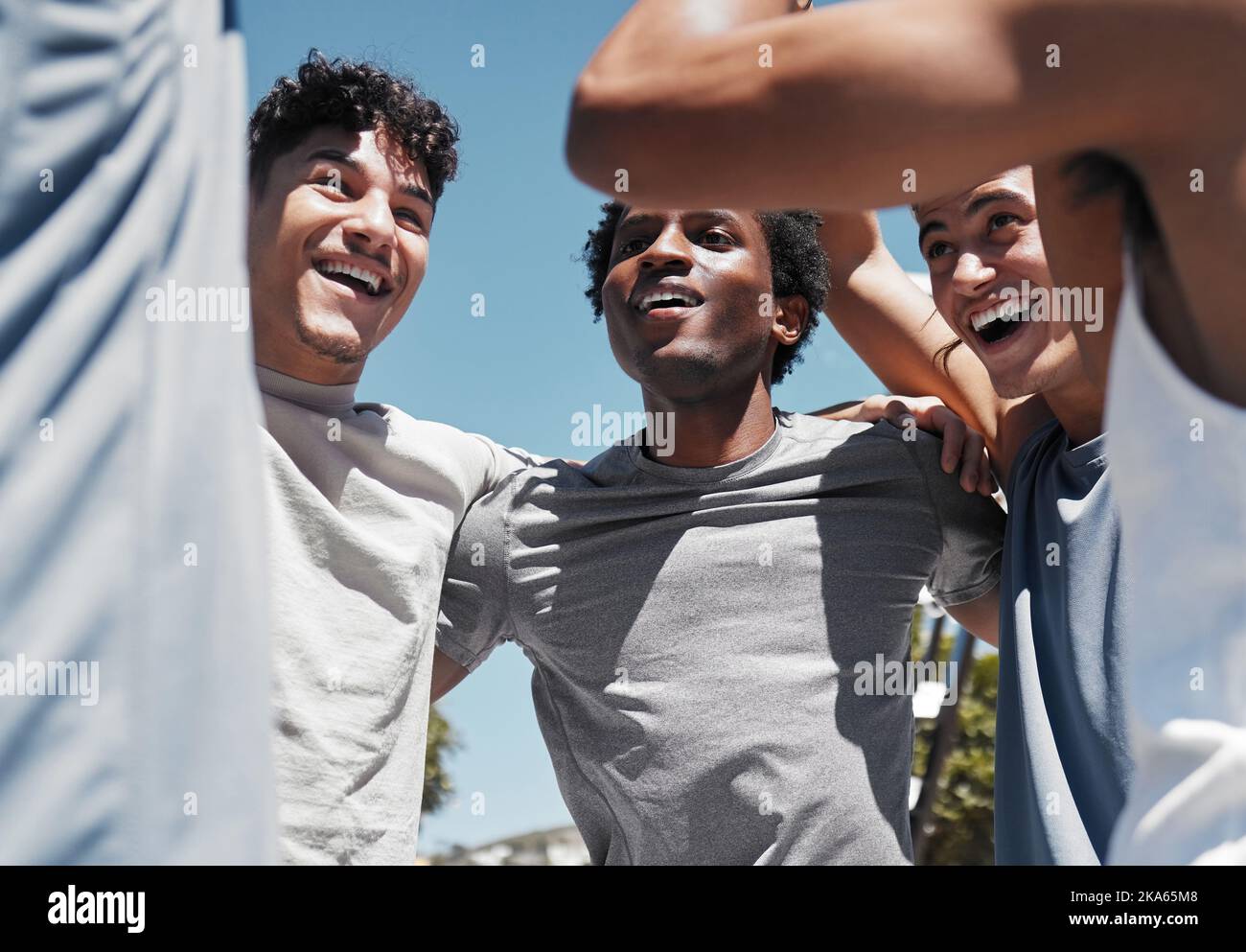 Basketball student match hi-res stock photography and images - Alamy