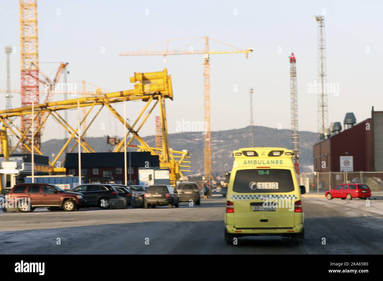 Offshore constructions hi-res stock photography and images - Alamy