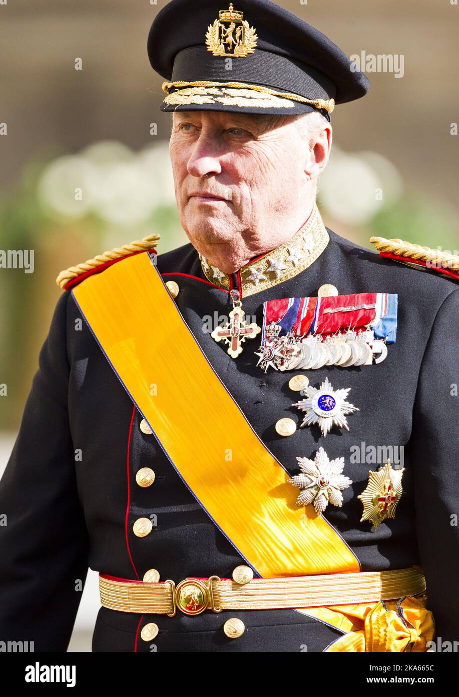 King Harald of Norway leaves the ceremony in the Notre Dame cathedral ...