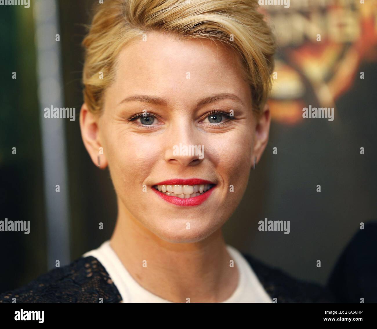 Catching Fire Effie Actress