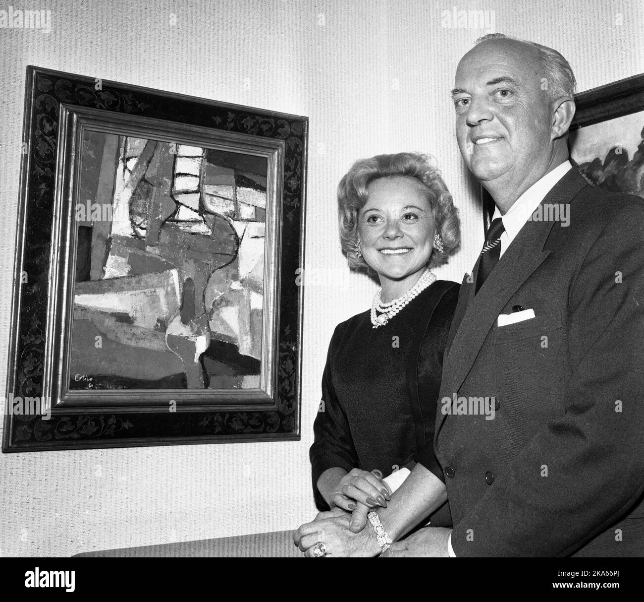 Sonja Henie and Niels Onstad (right) after announcing a 20 million ...