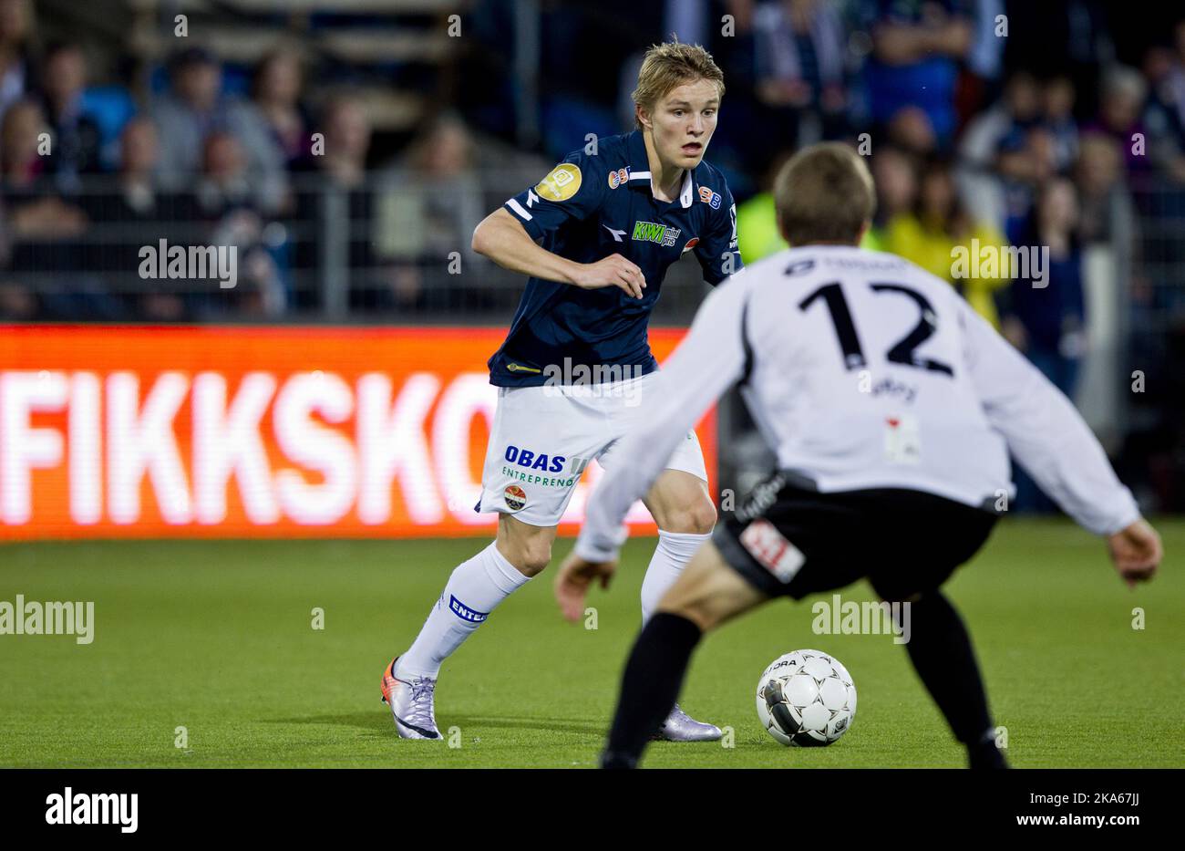 Martin odegaard action hi-res stock photography and images - Alamy