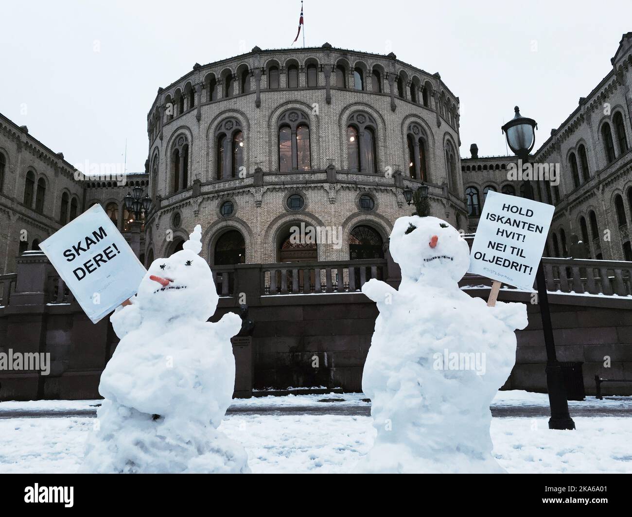 Norway arctic oil drilling hi-res stock photography and images - Alamy