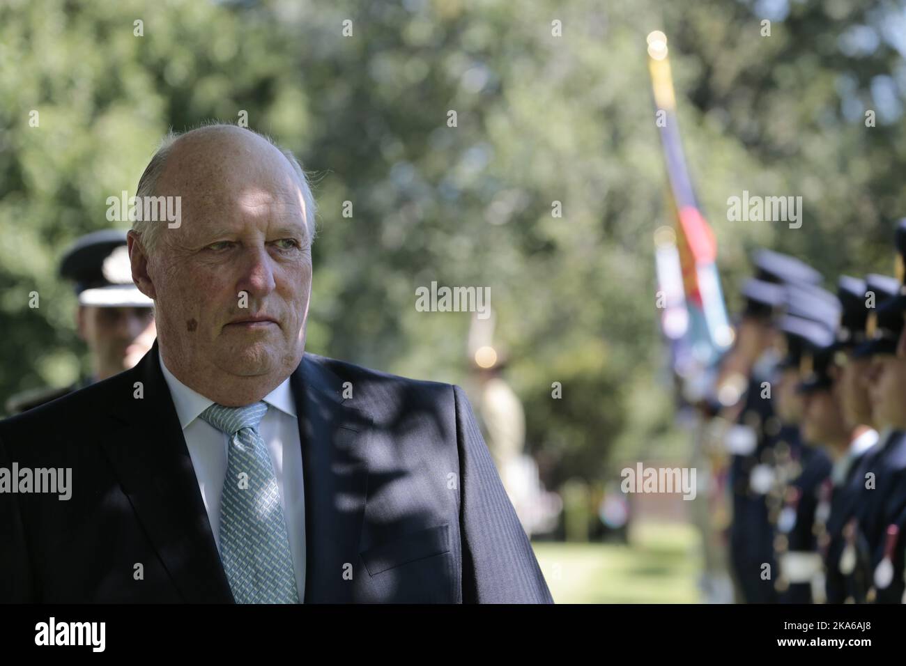 CANBERRA, AUSTRALIA 20150223. HM King Harald and HM Queen Sonja arrive ...