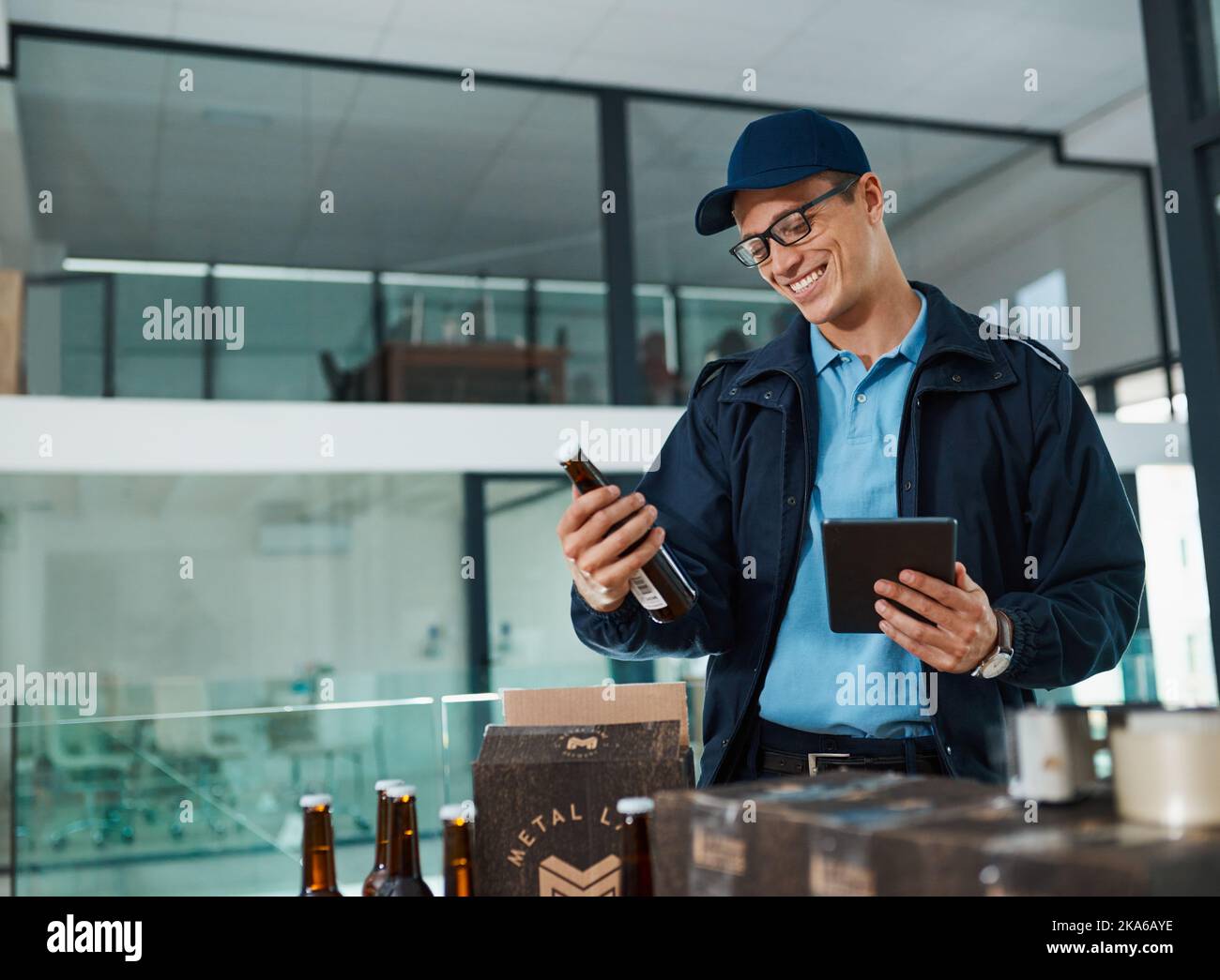 Taking inventory hi-res stock photography and images - Alamy