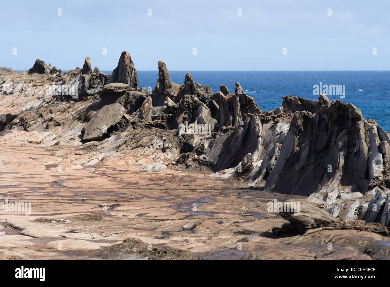 Dragons teeth rocks on the coast of Maui Hawaii USA Stock Photo - Alamy
