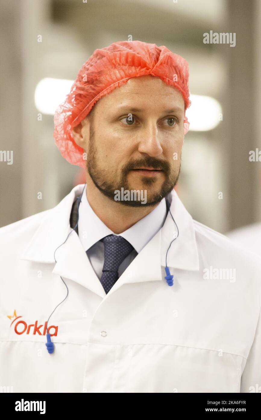 STRANDA, Norway 20160128. Crown Prince Haakon visits Orkla's factory ...