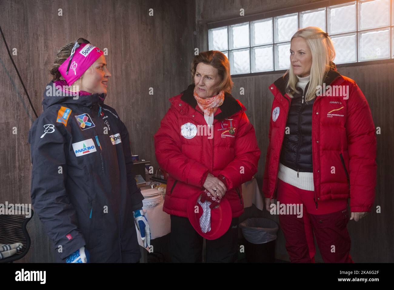 Fis family hi-res stock photography and images - Alamy