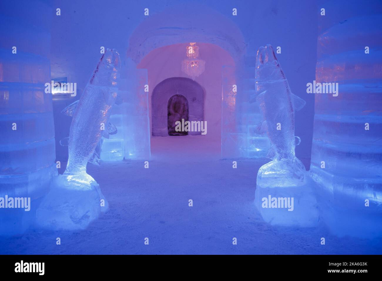 Largest igloo hi-res stock photography and images - Alamy