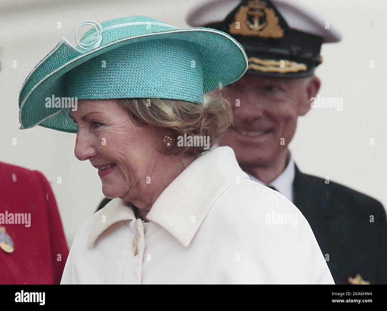 Queen sonja norway hat hi-res stock photography and images - Alamy