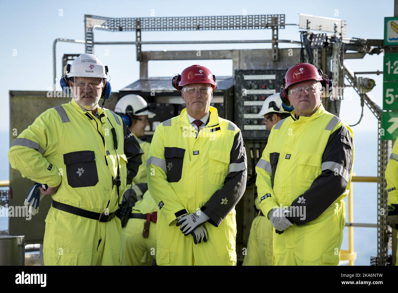 North sea, Norway 20161007. HM King Harald (center) visits Troll A ...