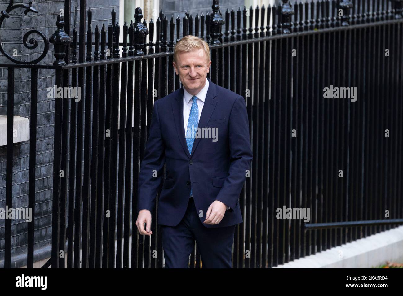Oliver Dowden arrives at Downing Street this afternoon as Prime ...