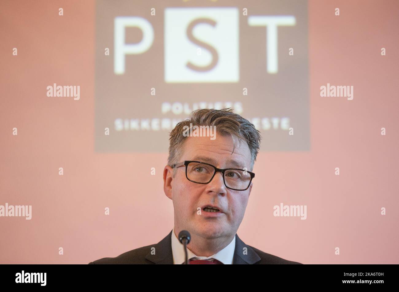 Threat assesment hi-res stock photography and images - Alamy