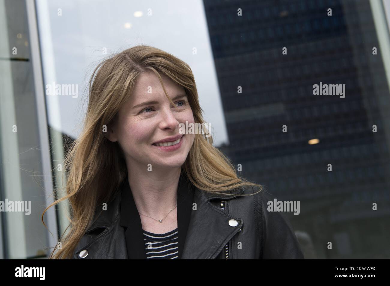 Emma cline author hi-res stock photography and images - Alamy