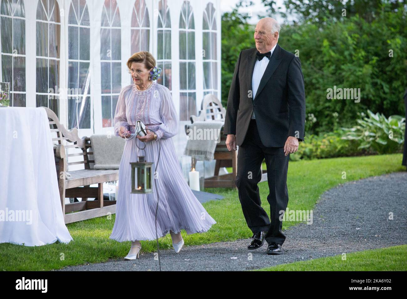 Oslo 20170704. Queen Sonja and King Harald arrive for a dinner in ...