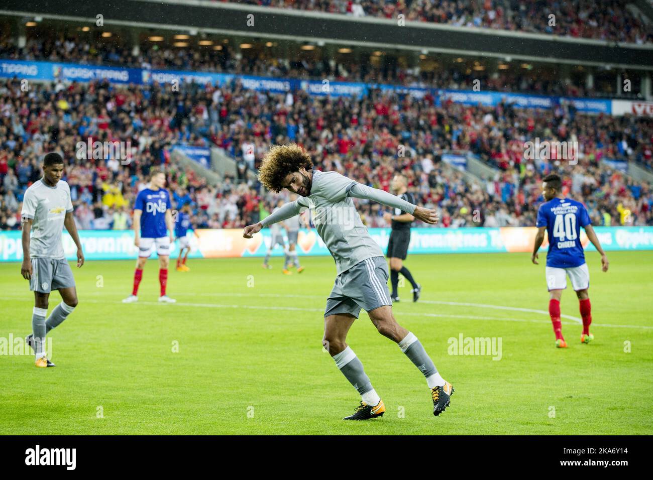 Manchester United's Marouane Fellaini celebrates scoring his side's ...