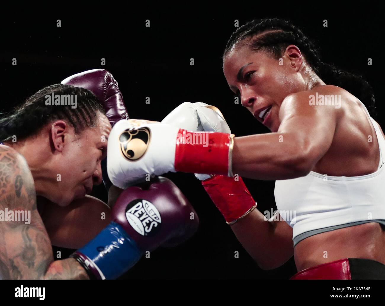 LOS ANGELES, USA 20180506. Boxer Cecilia Braekhus was struggling hard ...