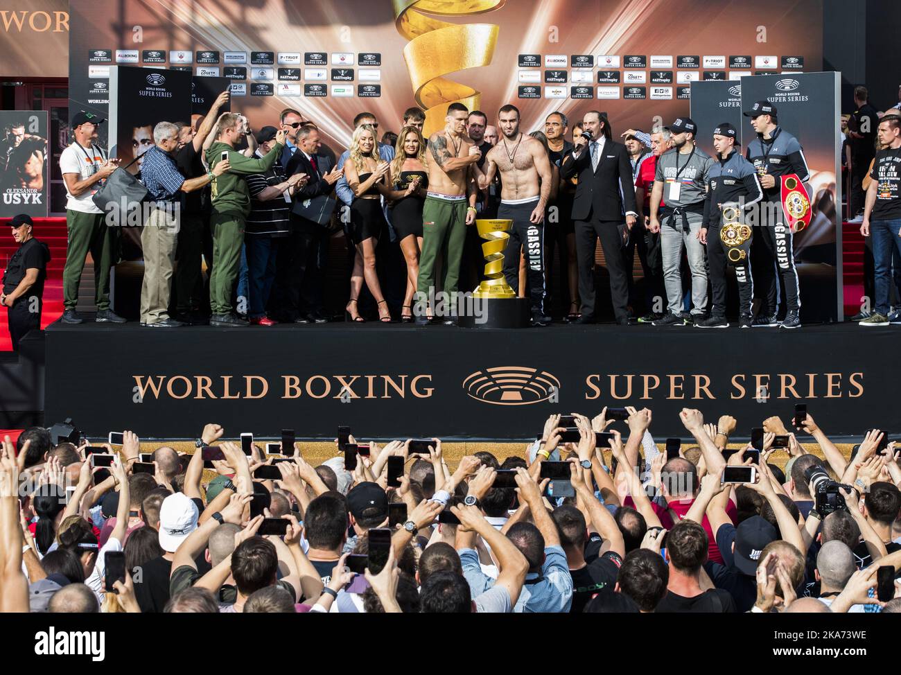 MOSKVA, RUSSIA 20180720. Oleksandr Usyk (Ukraine) (left) and Murat ...
