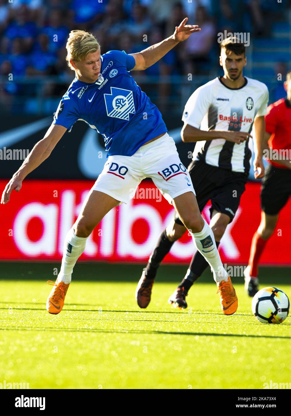 Erling braut haaland molde hi-res stock photography and images - Alamy
