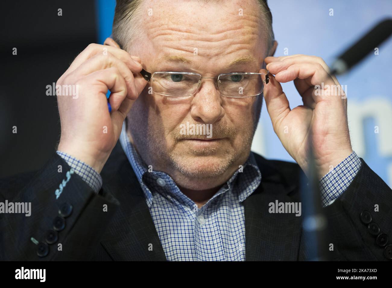 Chairman frp hi-res stock photography and images - Alamy