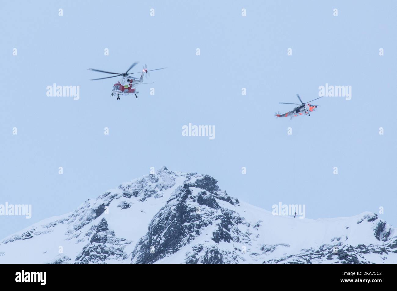 Lofoten fjell hi-res stock photography and images - Alamy