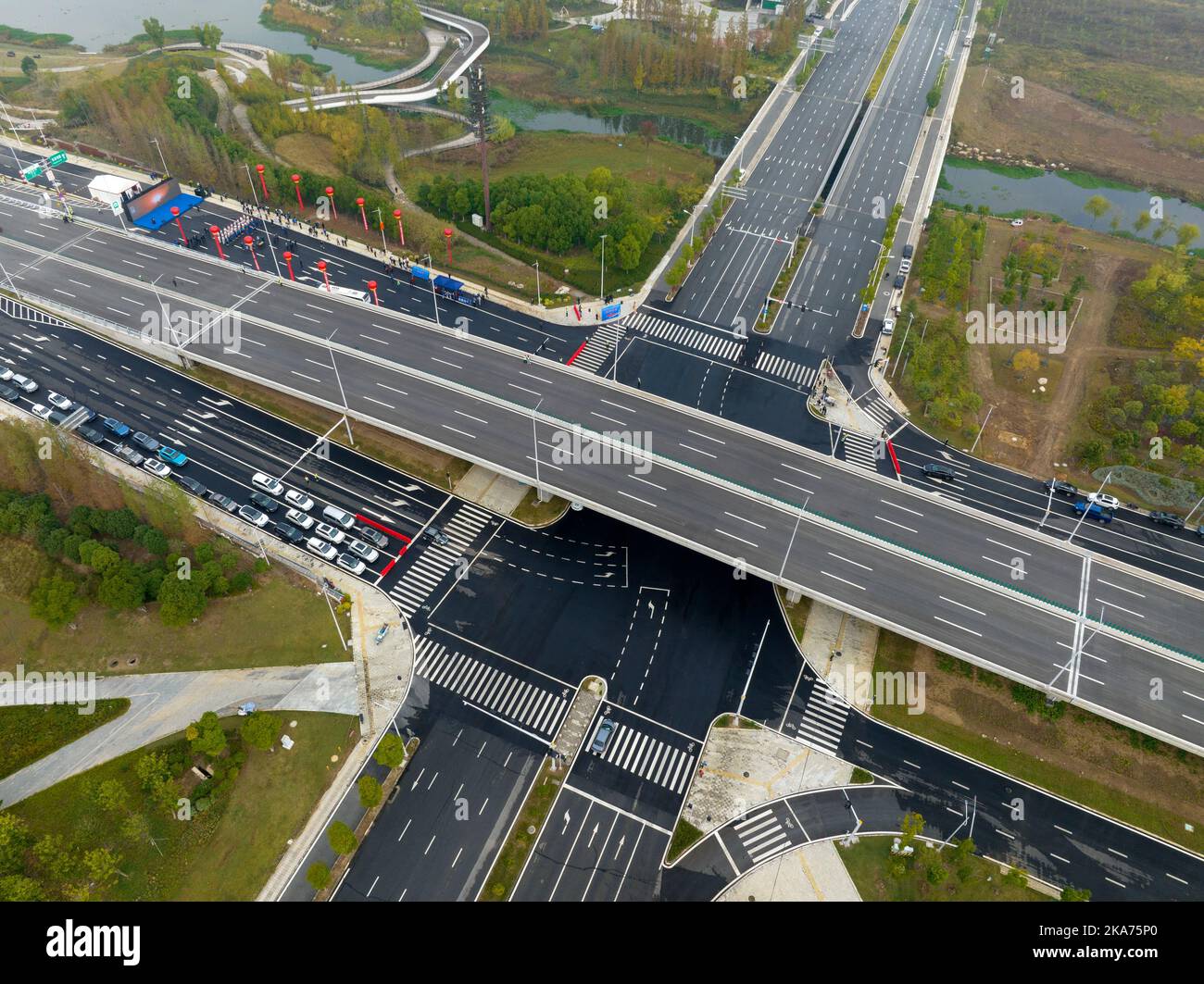 The first road tunnel of Hanjiang, Yuliangzhou road tunnel, opens to ...