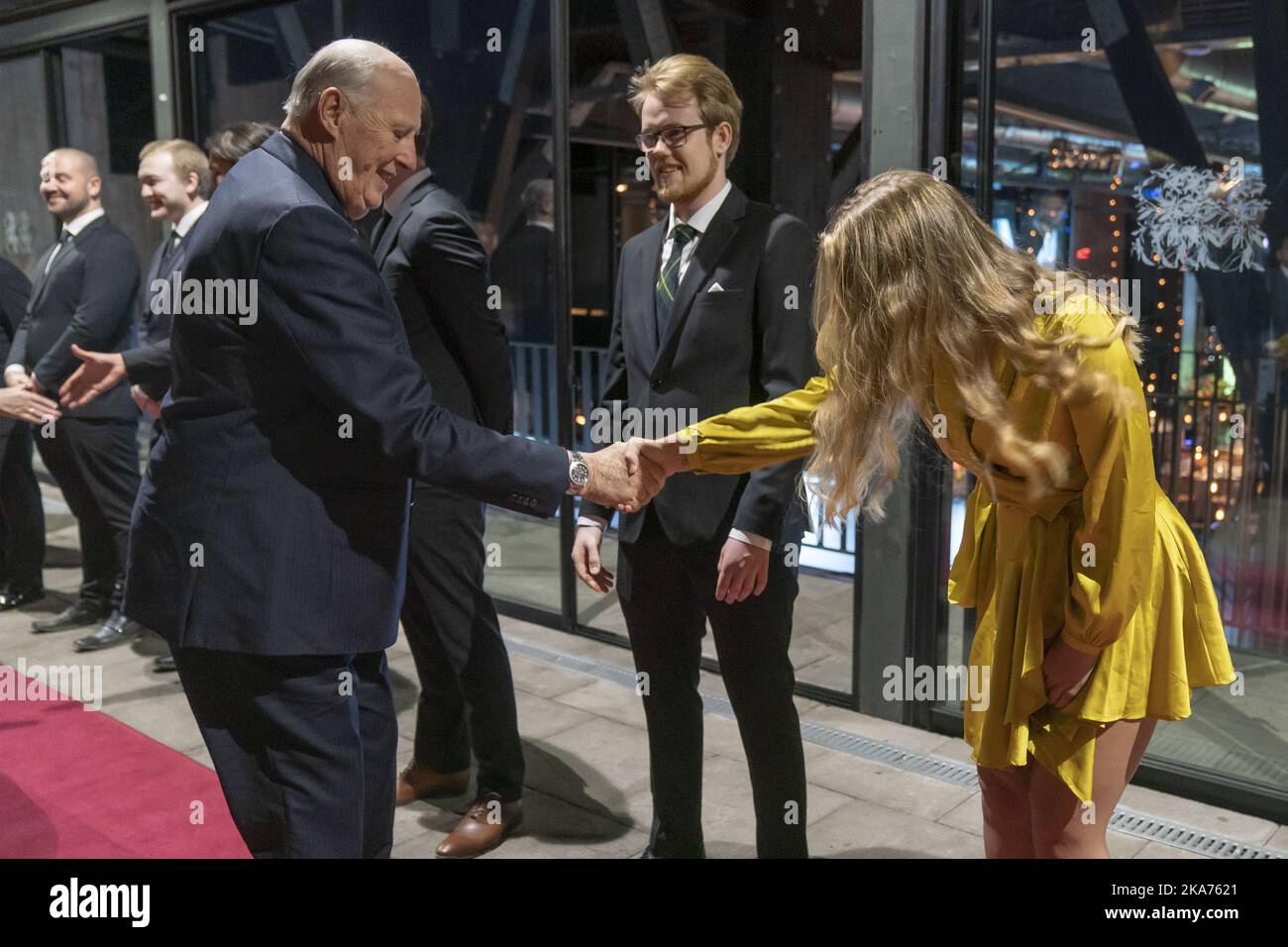 Santiago, Chile 20190327. King Harald greets Norwegian artist Hilde ...