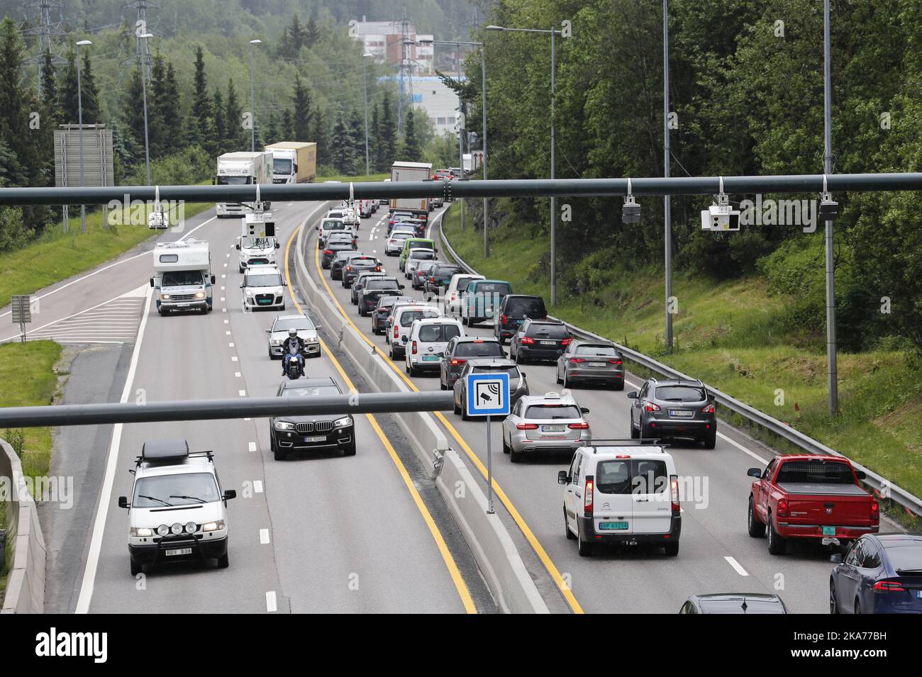 Bomstasjon pÃ¥ E6 ved AbildsÃ¸. Ut og innkjÃ¸ring til Oslo. Foto: Â ...