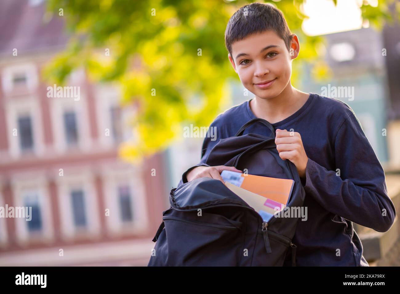 Taking out books hi-res stock photography and images - Alamy