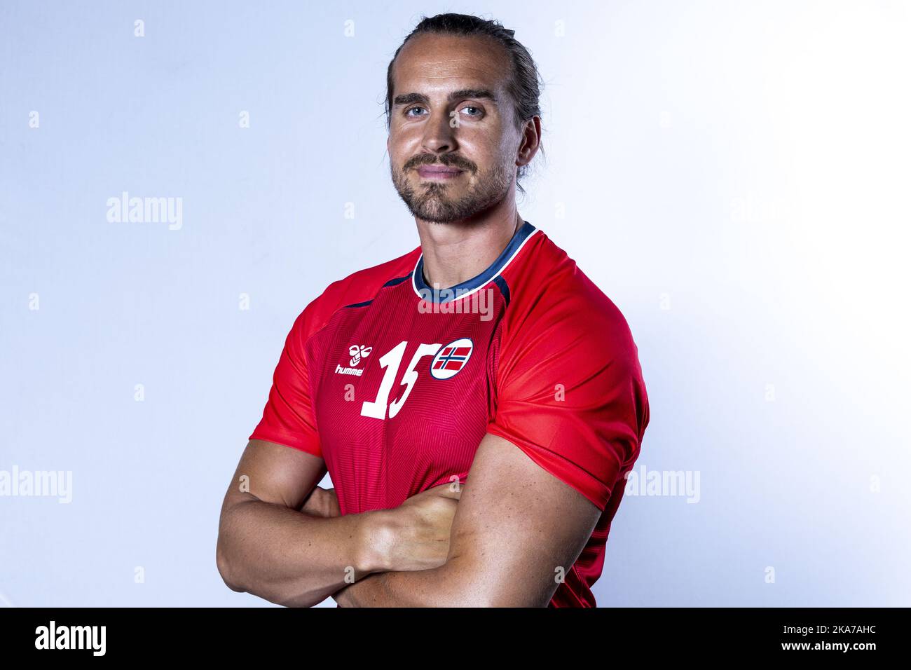 Oslo 20210709. The handball guys, team photo and portraits before the ...