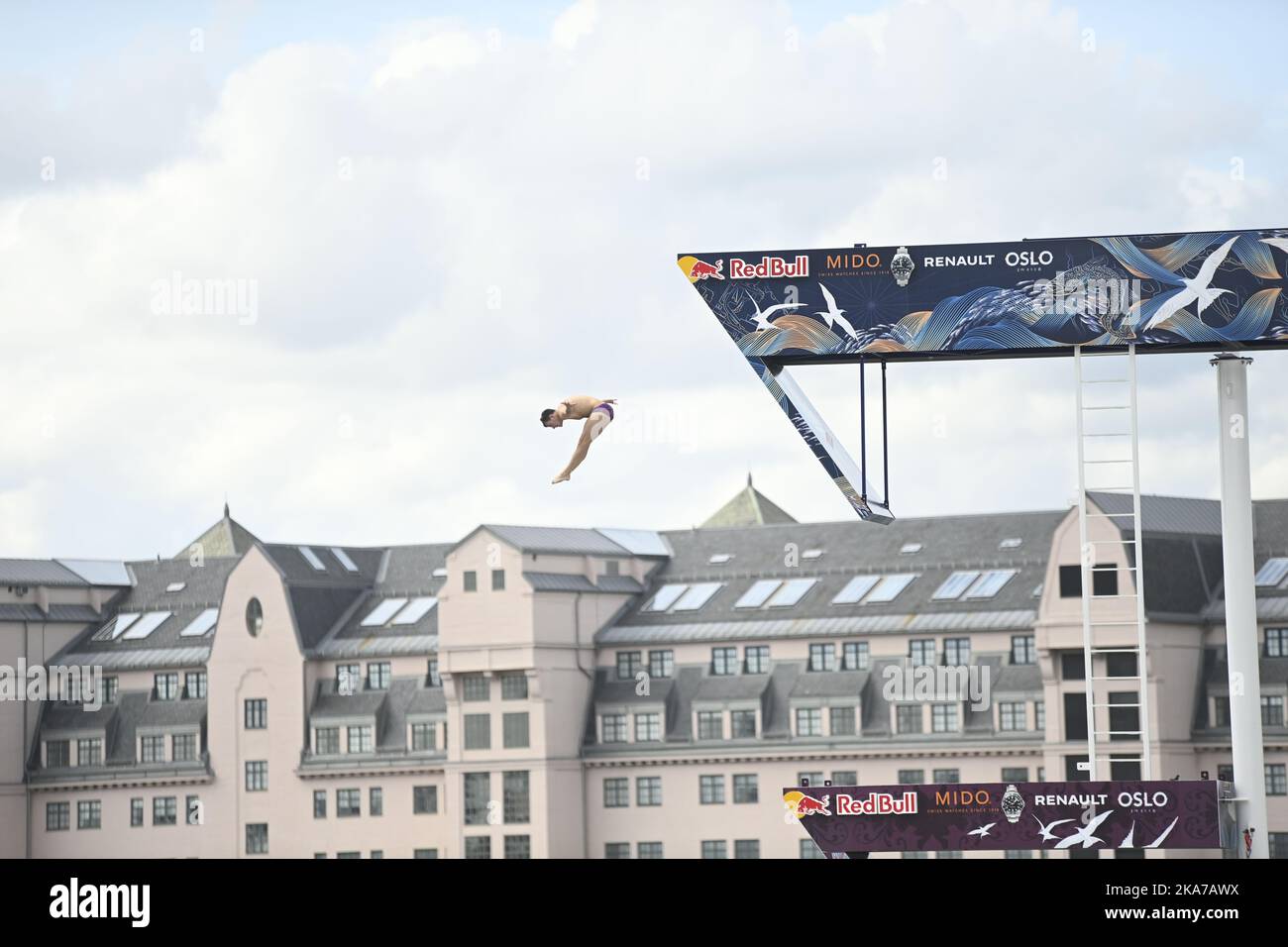 Oslo 20210812. Participants rehearse ahead of Saturday's cliff diving ...