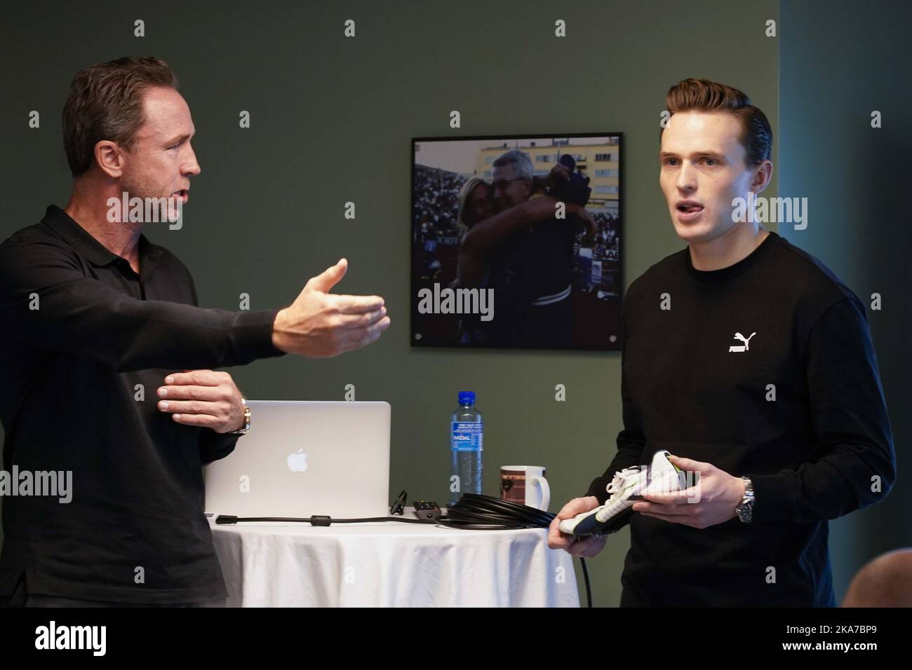 Oslo 20211118. Bislett General Steinar Hoen (left) and Karsten Warholm ...