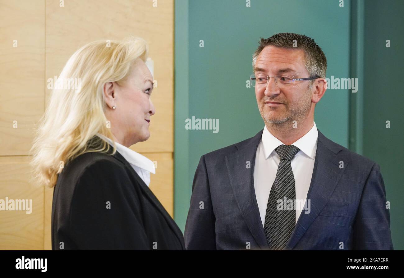 Kongsberg bow and arrow hi-res stock photography and images - Alamy