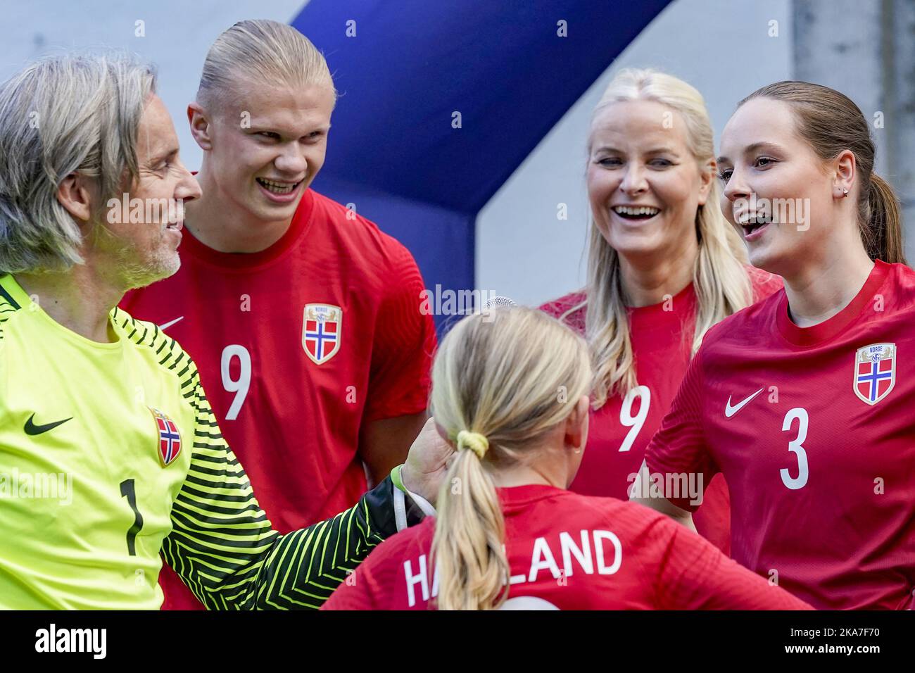 Asker 20220613. (From left) Jan Aage Fjoertoft, Erling Braut Haaland ...