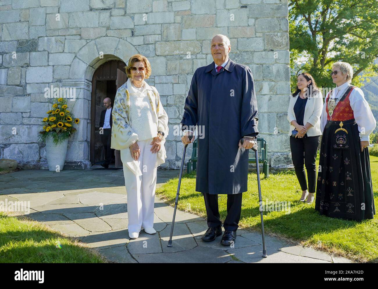 Vanylven 20220831. King Harald and Queen Sonja visit Vanylven during ...