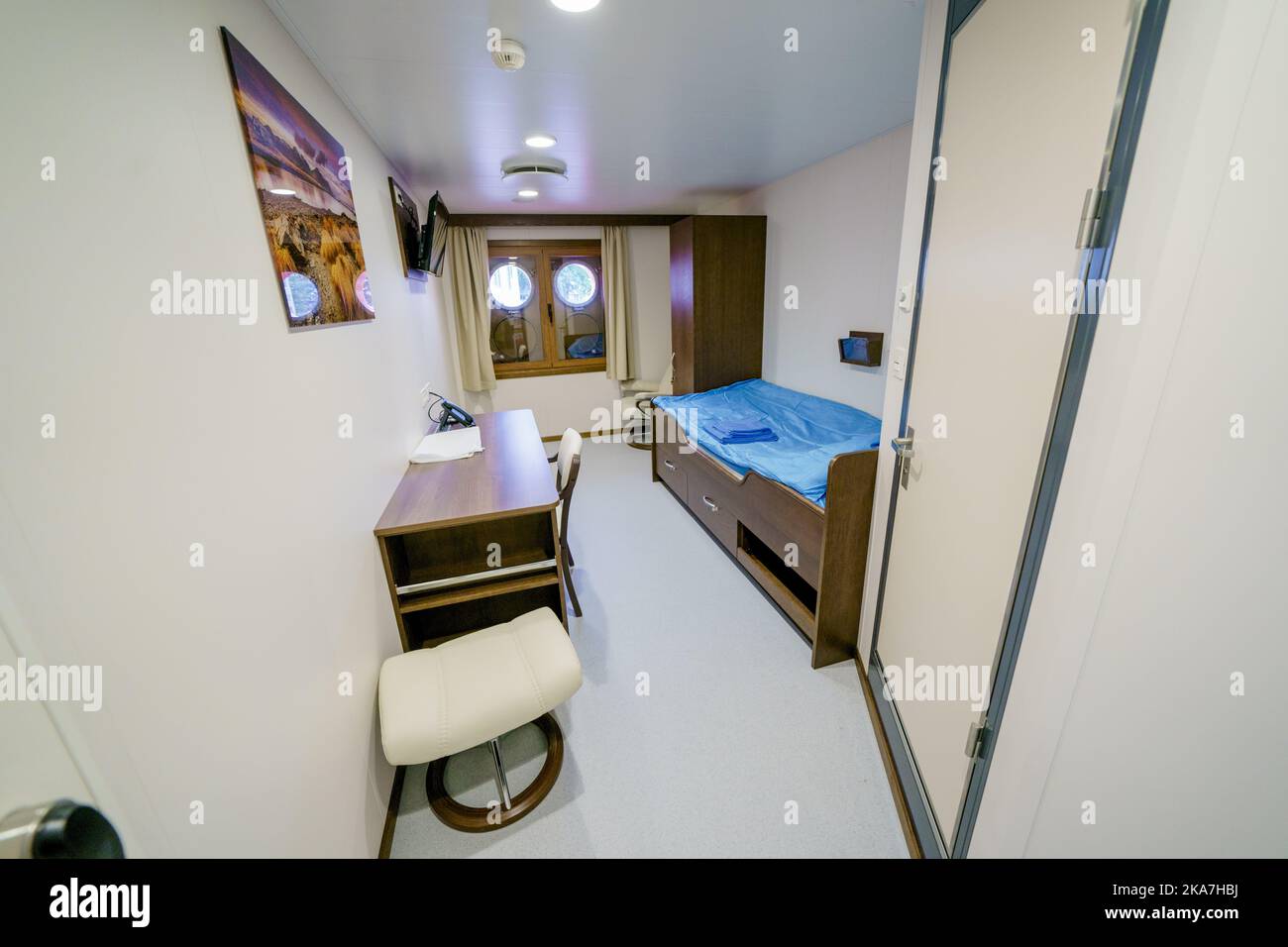 Oslo 20220912. A cabin on the Norwegian offshore wind ship "Edda Breeze ...